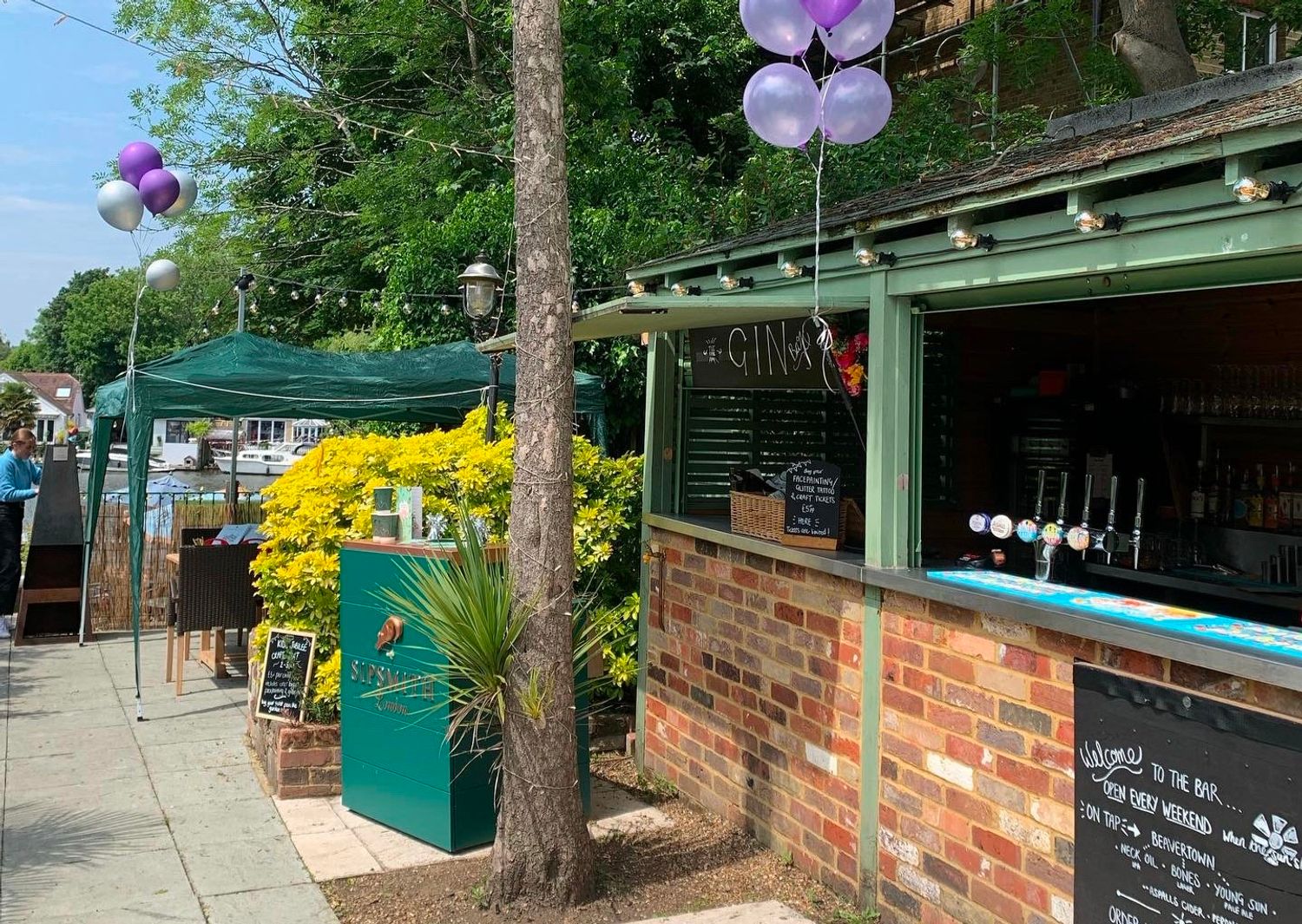 Food and Drink - Swan Walton